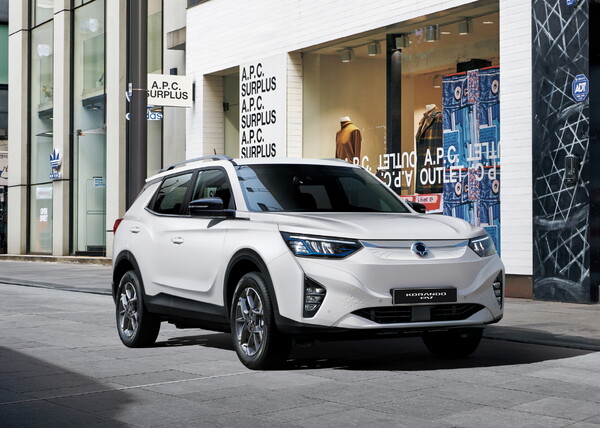 KG모빌리티, 2000만원 대 SUV EV ‘코란도 EV’ 출시